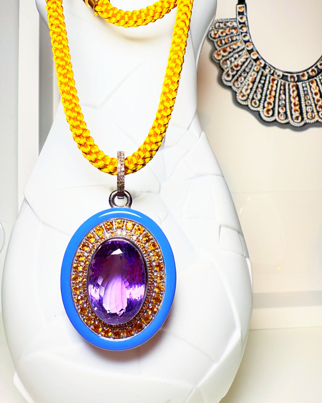 BOLD PENDANTS – HEILI ROCKS